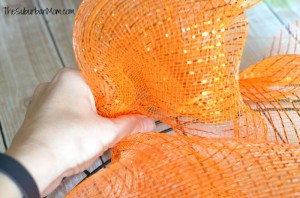 Halloween Pumpkin Wreath Tutorial - TheSuburbanMom